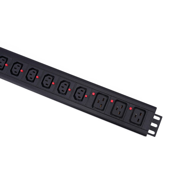 Smart PDUs vs Basic PDUs: Understanding the Key Differences？ - YOSUN